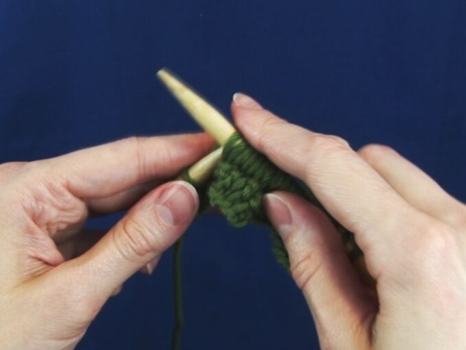 How to Knit and Purl Using the Continental Method | CyberSeams.com